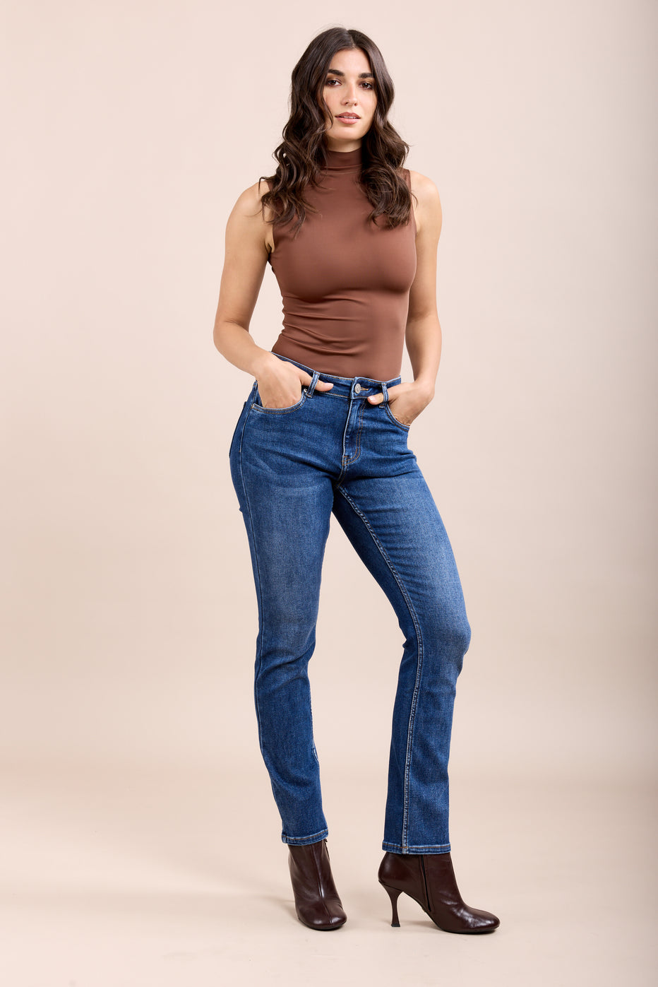 Pantalón vaquero slim elástico Toxik3 con jacrón de corazón